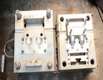 Custom Plastic Injection Molding Service - Production parts & Rapid ...